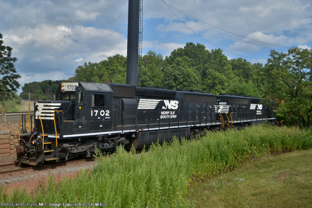 NS 1702